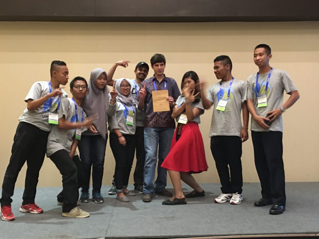 Students’ & Schools’ Network